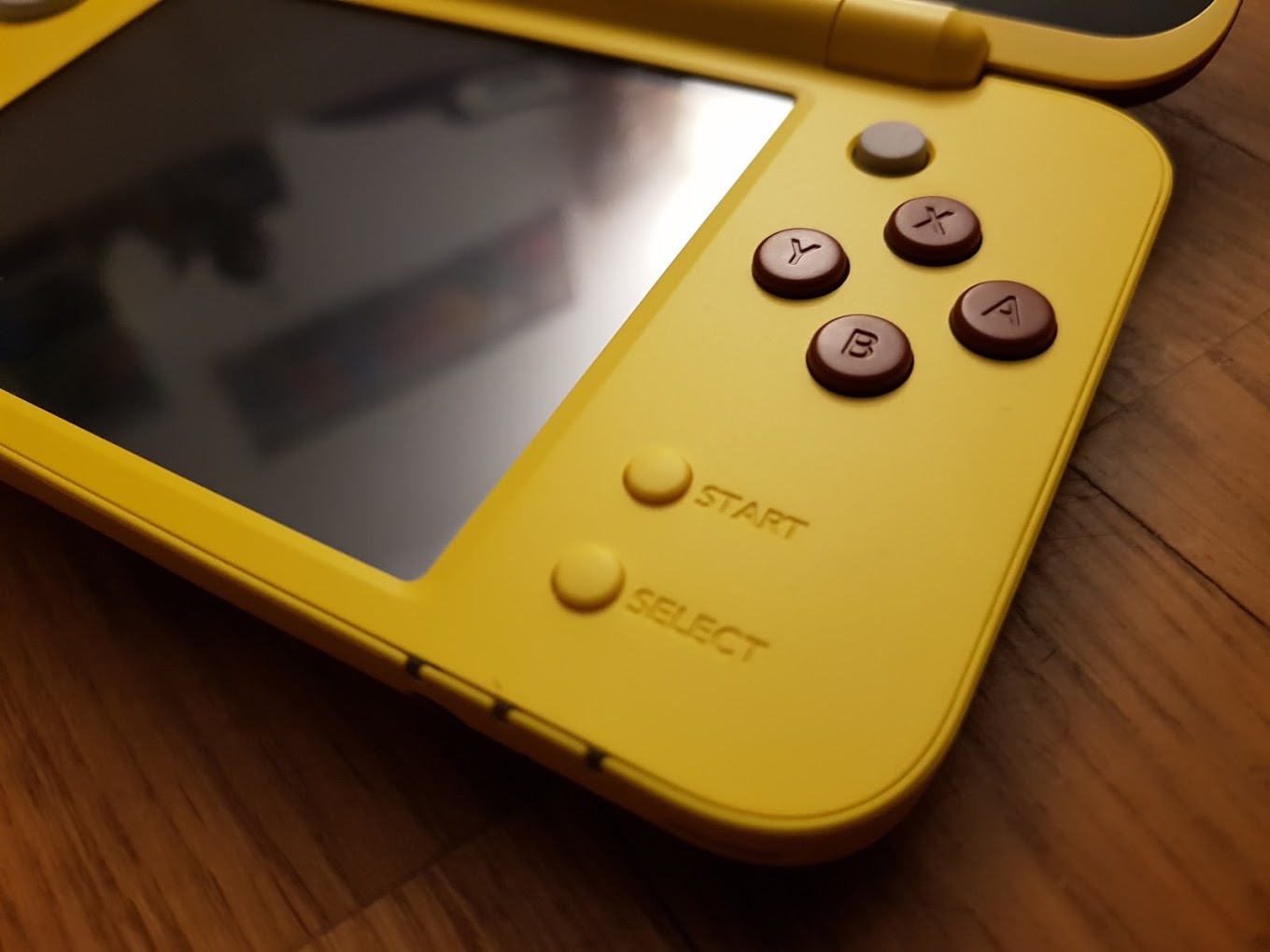[UNBOXING] Nintendo 2DS XL - Pikachu Edition - JohnCouscous.com